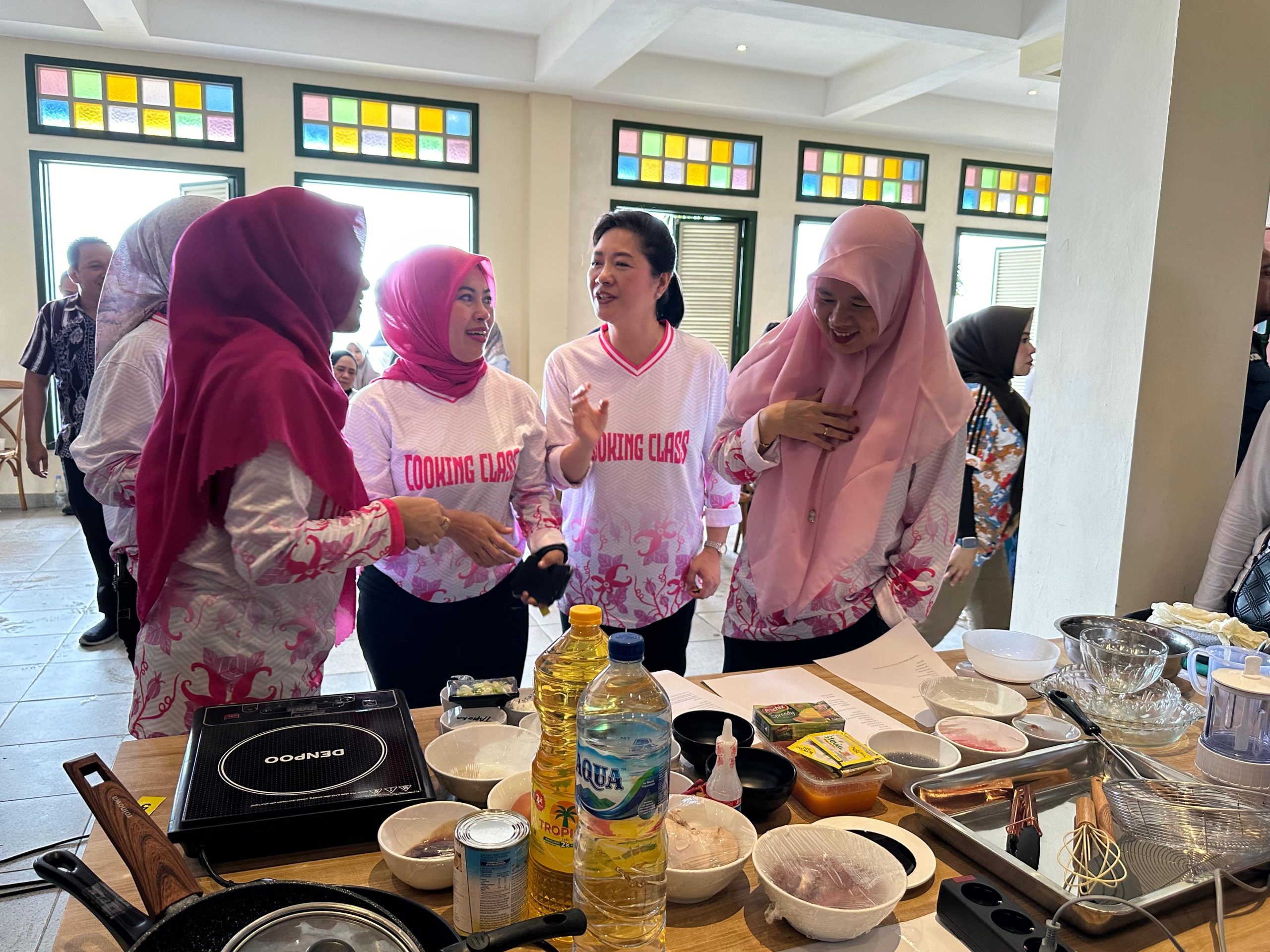 Ikuti 'Cooking Class' With Chef Firhan MCI, Ibu Jeand'arc: Sangat ...